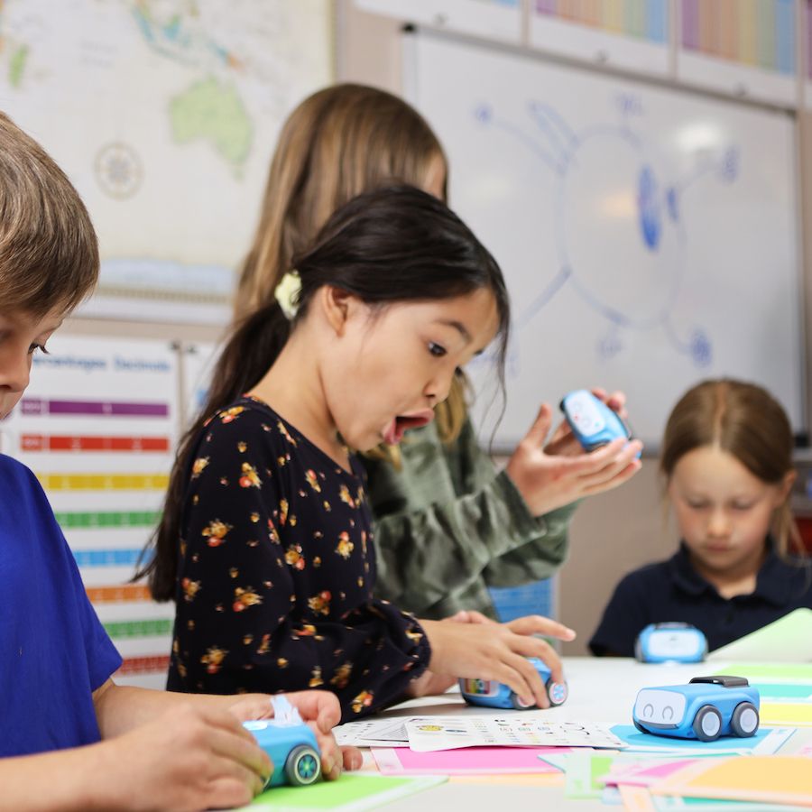 Sphero indi At-Home Learning Kit - SmartSteps2Learn